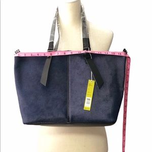 Gianni Bini | Bags | Gianni Bini Tote Leather Color Navy Blue And Black ...